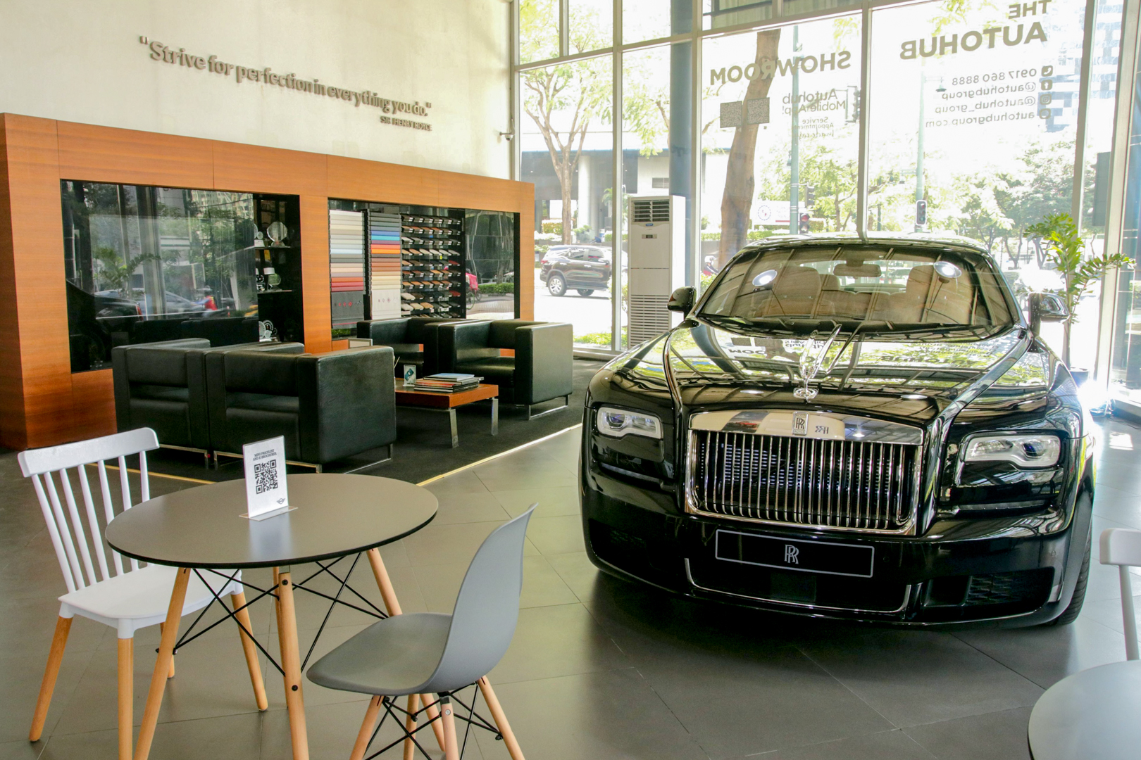Autohub Group opens a new one-stop showroom in Bonifacio Global City - 2Ner