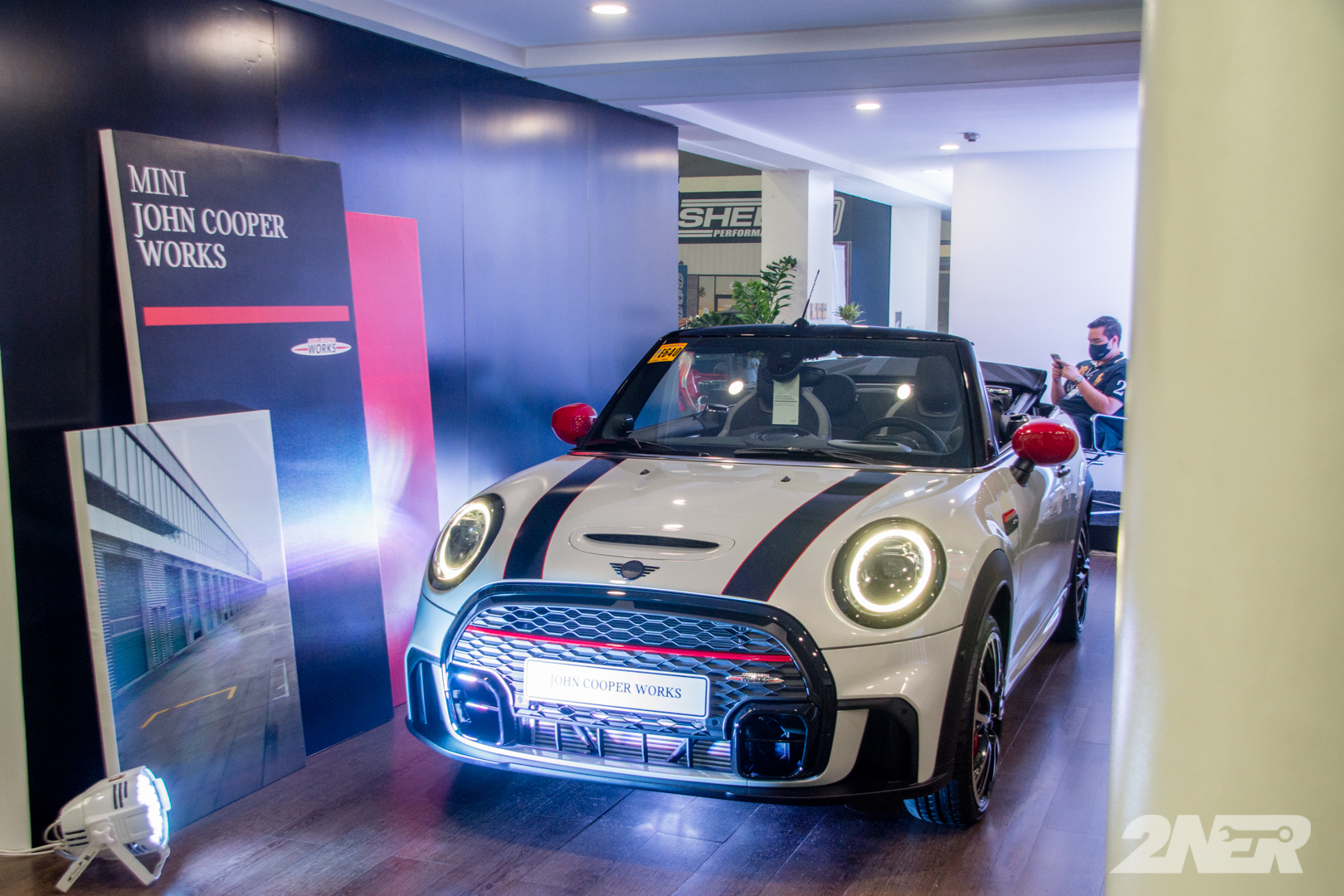 Autohub Group opens a new one-stop showroom in Bonifacio Global City - 2Ner