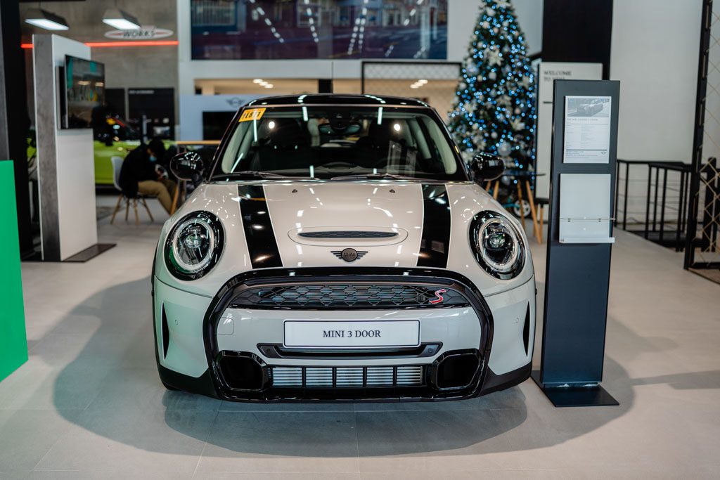 MINI Philippines launches their largest showroom in the Philippines - 2Ner