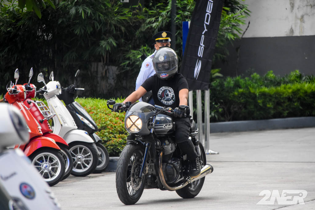 Classic-styled Nomad and Jarama Helmets Launched - 2Ner