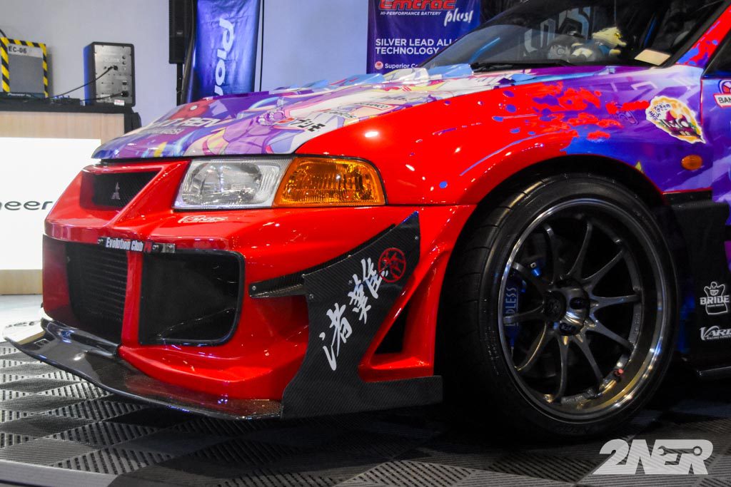 Decal Republic partners with DBTK and Autoholic at Manila Auto Salon ...