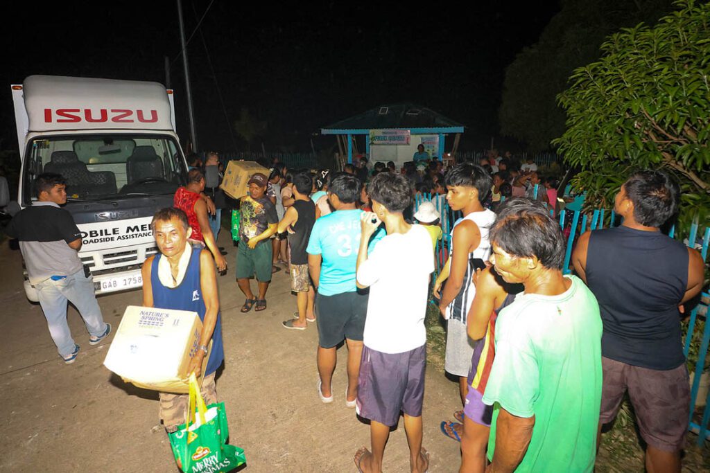 Isuzu Philippines Delivers Vital Aid to Earthquake-Stricken San Remigio ...